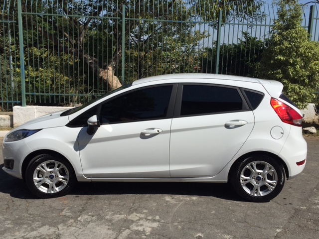 New Fiesta Branco 1.6 Se Powershift 2015 (aut)